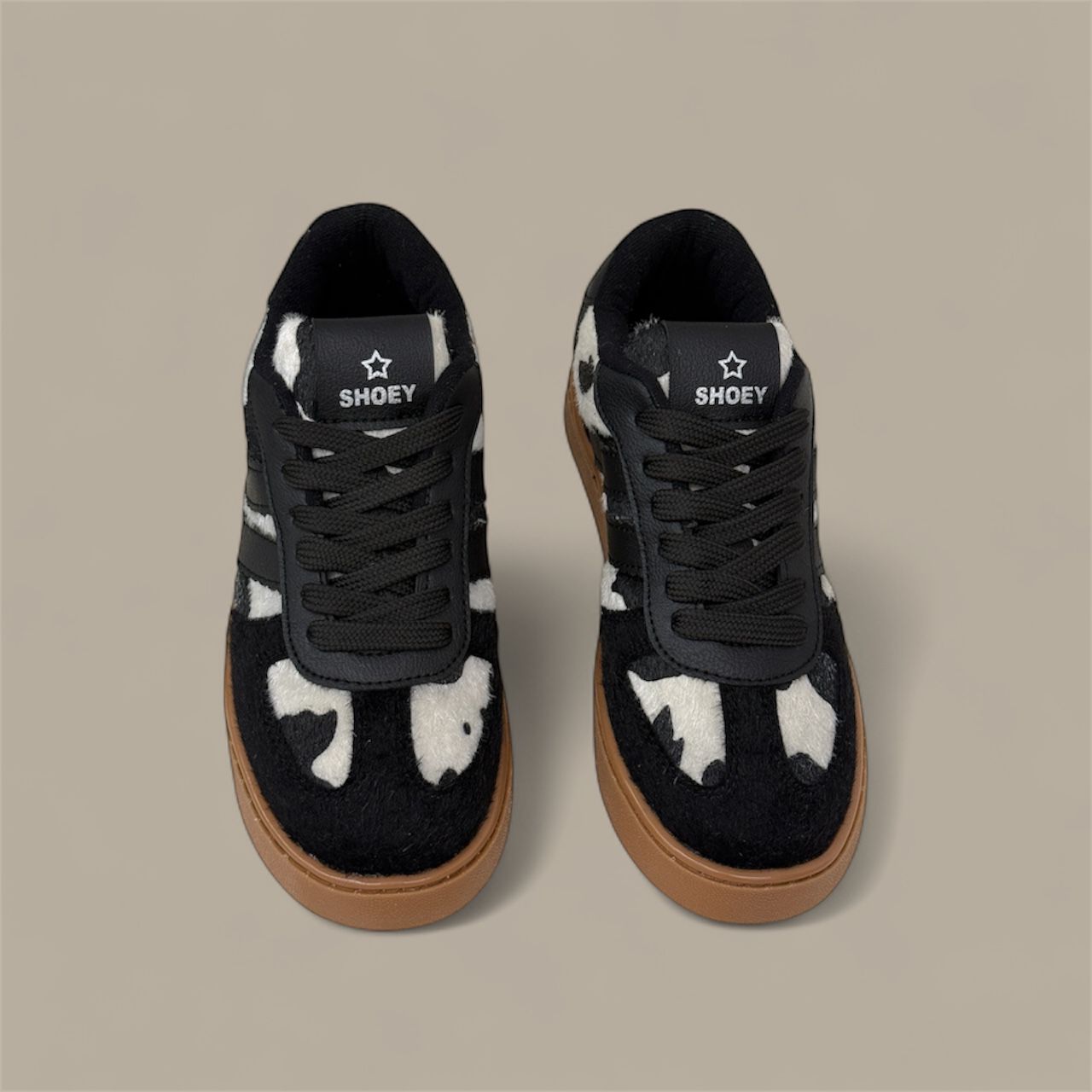 COW BLACK – SHOEY